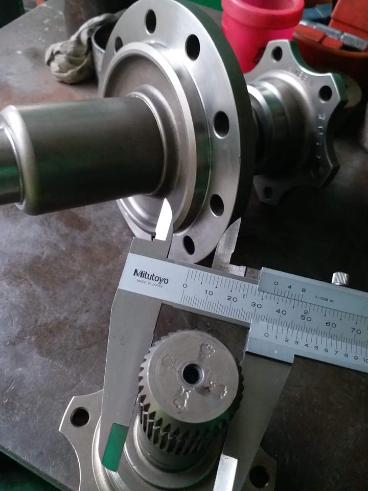 33 Spline Nissan R200 Differential Chromoly Billet Full Spool Centre K ...